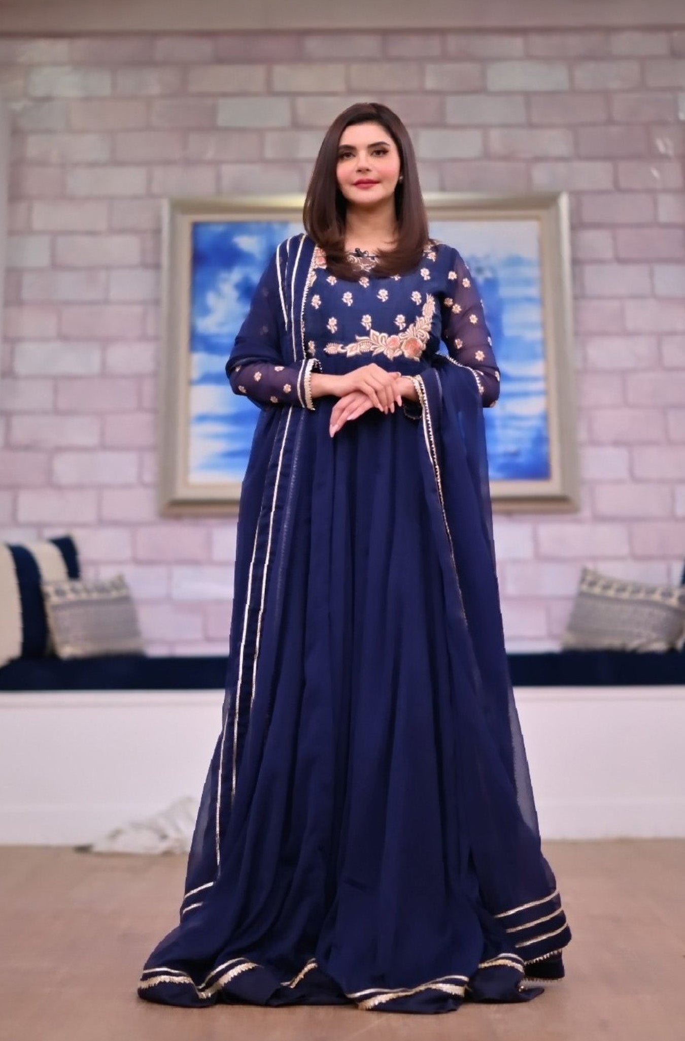 CELEBRITIES – Asma & Sidra